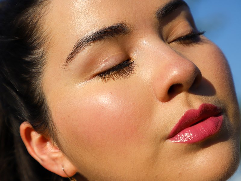 How to Deal With Rosacea in Hot Weather | Skincare.com
