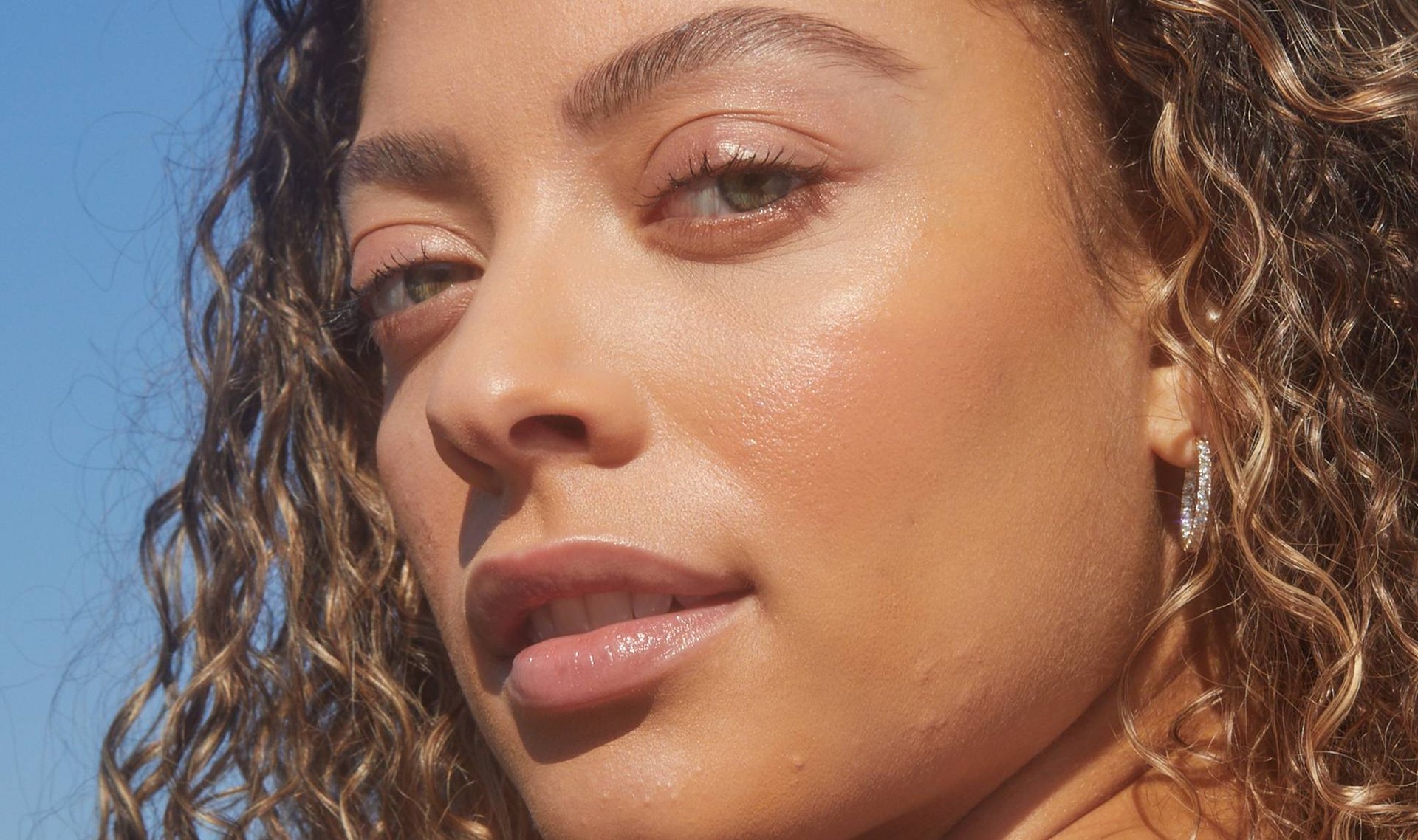 How to Treat a Cluster of Pimples the Right Way | Skincare.com